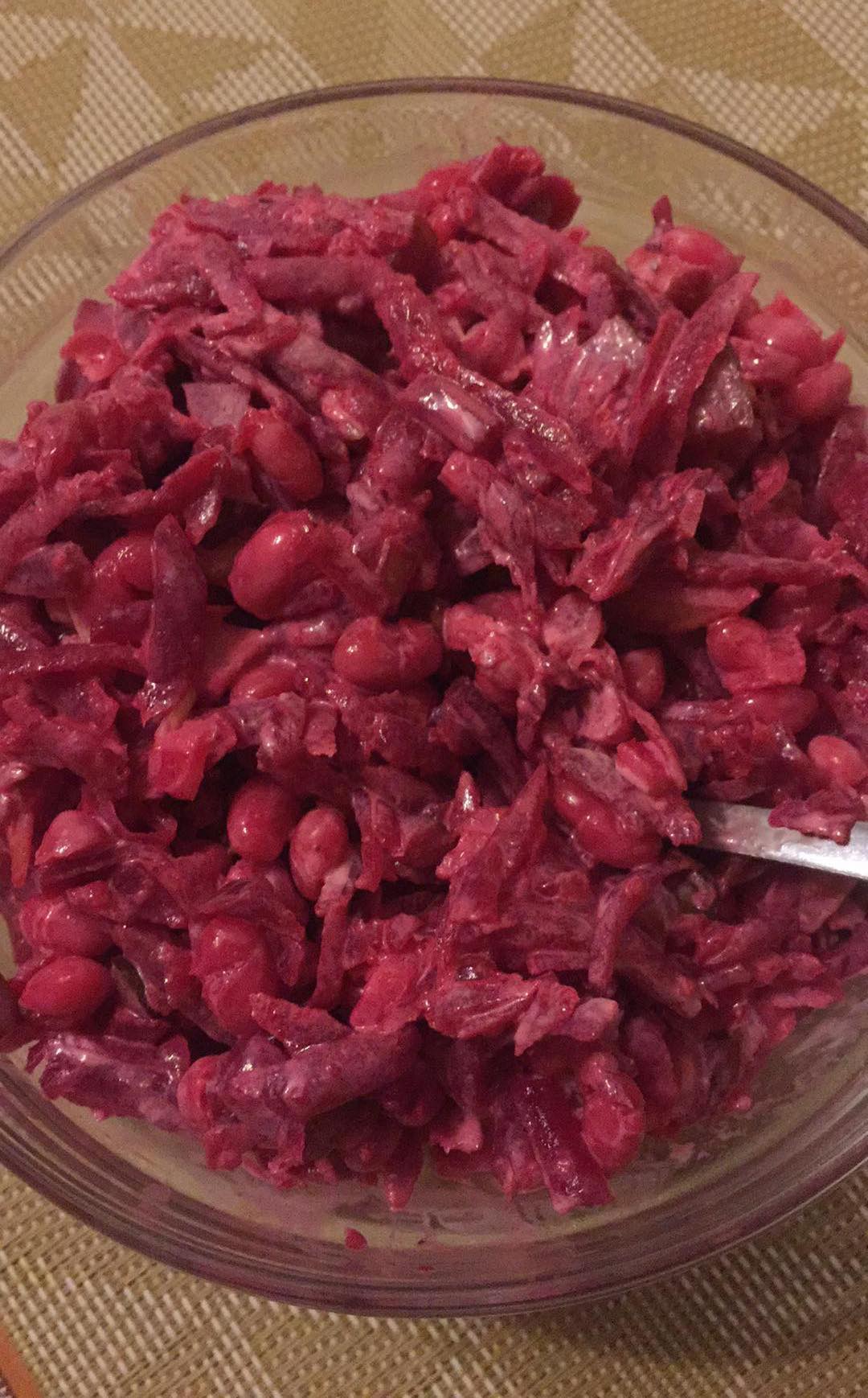 Raudona mišrainė (su saulėje džiovintais pomidorais) - receptas